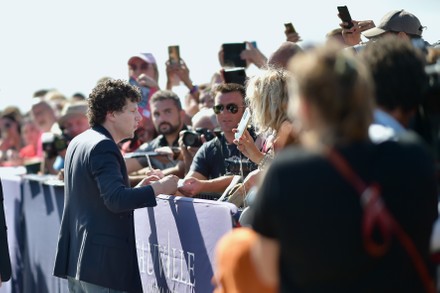 Jesse Eisenberg Poses During Unveiling His Editorial Stock Photo ...