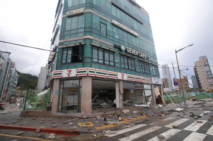 Typhoon Hinnamnor in South Korea, Busan - 06 Sep 2022 Stock Pictures ...