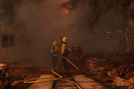 Fairview Fire in northern California, Hemet, USA - 06 Sep 2022 Stock ...