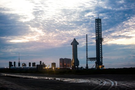 7 Current orbital class starship prototype Stock Pictures, Editorial ...