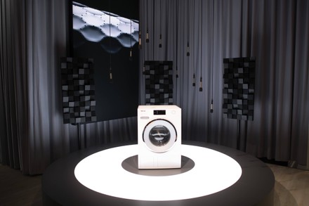 2,000 Washing machine Stock Pictures, Editorial Images and Stock Photos ...