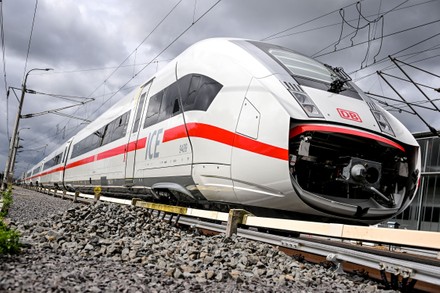 500 Ice high speed train Stock Pictures, Editorial Images and Stock ...