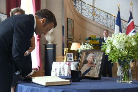 President Macron Signs A Condolence Book At The British Embassy - Paris ...