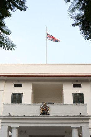 Tribute to the Queen at the UK Embassy in India, New Delhi - 09 Sep ...