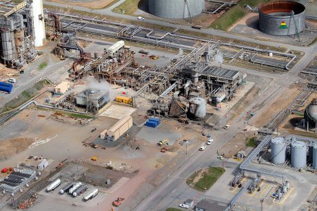 Explosion at the Chevron oil refinery in Pembrokeshire, Wales, Britain ...