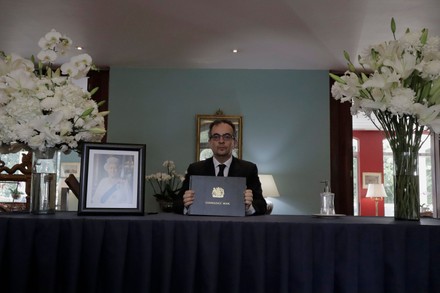 250 Mexico in mourning Stock Pictures, Editorial Images and Stock ...