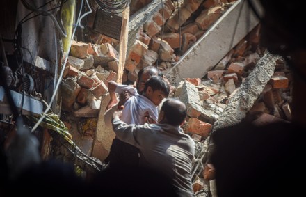 Four-Storey Under-Construction Building Collapse In Azad Market, 4 ...