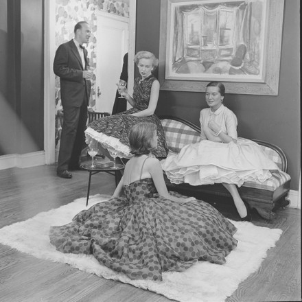 52 Anne fogarty Stock Pictures, Editorial Images and Stock Photos ...