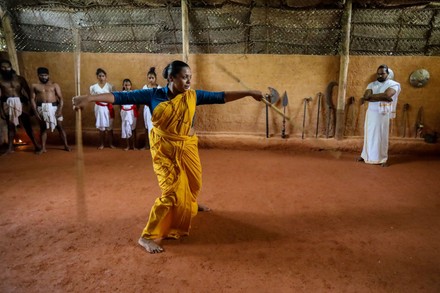 imágenes de Angampora - the 'deadly dance' that survived an English ban ...