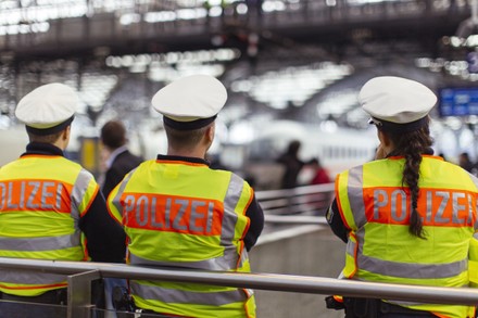 Police Officers Cologne Central Stationpolice Officers Editorial Stock ...