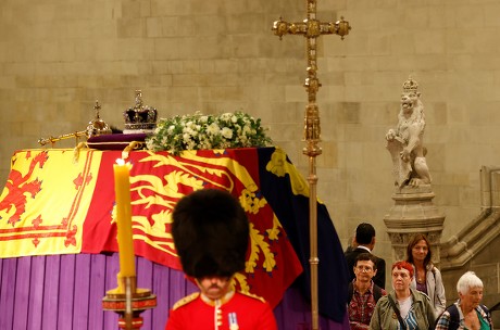 Queen Elizabeth II lying in state, Westminster Hall, London, UK - 15 ...