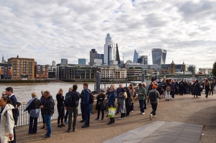 Queue Passes By City London Skyline Editorial Stock Photo - Stock Image ...
