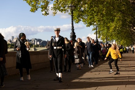 Boy Queues Pay His Respect Westminster Editorial Stock Photo - Stock ...