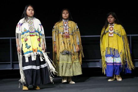 Performance Featuring White Mountain Apache Crown Editorial Stock Photo ...