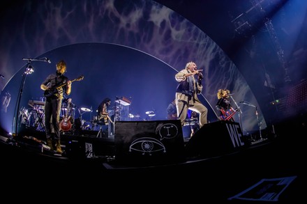 imágenes de Arcade Fire performs live at a concert in Milano, Italy ...