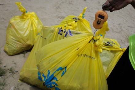 2,000 World beaches day Stock Pictures, Editorial Images and Stock ...