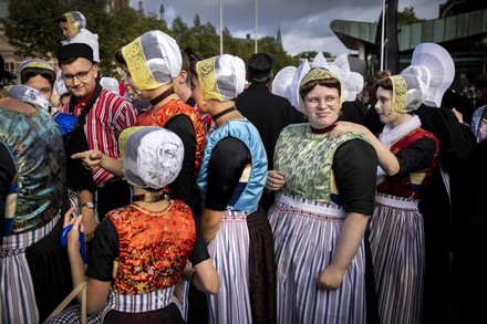 People Dutch Costumes Gather During Meeting Editorial Stock Photo ...