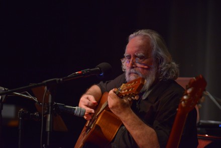 Pedro Luis Ferrer in concert, James L. Knight Center, Miami, FL, USA ...