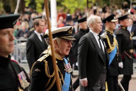 Royal Household Cavalry Members Navy Pull Editorial Stock Photo - Stock ...