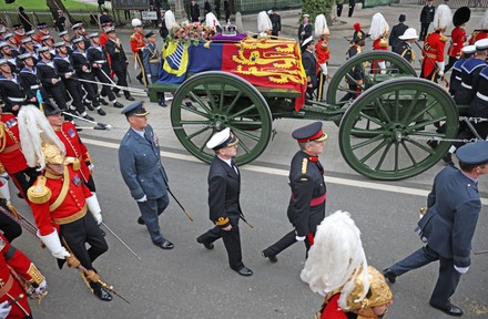 Royal Rota Position Outside Queen Elizabeth Editorial Stock Photo ...
