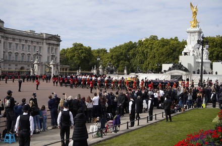State Funeral Her Majesty Queen Elizabeth Editorial Stock Photo - Stock ...