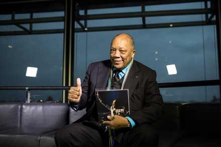 Us Musician Producer Quincy Jones Poses Editorial Stock Photo - Stock ...