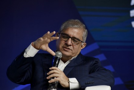 3 Axis bank ceo amitabh chaudhry Stock Pictures, Editorial Images and ...