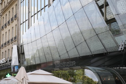 Outside View Publicis Groupe Building Near Editorial Stock Photo ...