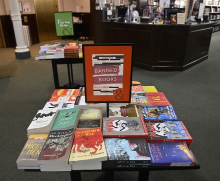 Banned Books Display Seen Barnes Noble Editorial Stock Photo - Stock ...