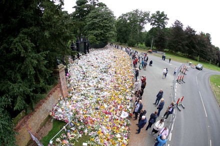 3,000 Official mourning Stock Pictures, Editorial Images and Stock ...
