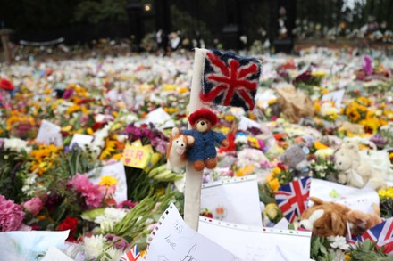 3,000 Official mourning Stock Pictures, Editorial Images and Stock ...