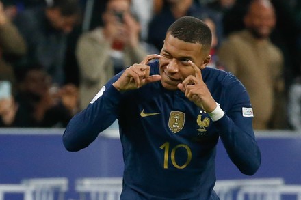 French Forward Kylian Mbappe Mimicking Photographers Editorial Stock ...