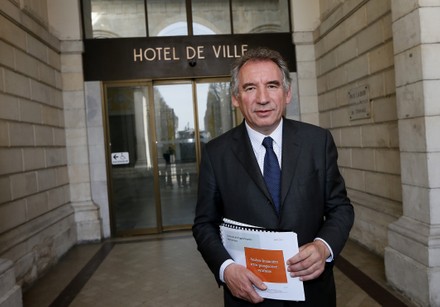 10 Power Handover Ceremony At City Hall - Pau, France - 31 Mar 2014 ...