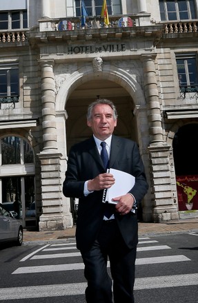 10 Power Handover Ceremony At City Hall - Pau, France - 31 Mar 2014 ...