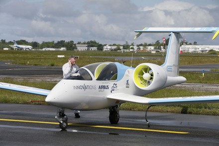Efan Prototype Electric Aircraft 950 Meter Editorial Stock Photo ...