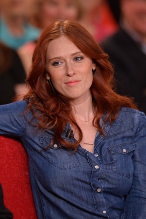 Audrey Fleurot Taping Vivement Dimanche Paris Foto de stock de ...