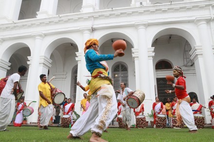 Artists Traditional Drum Troupe Dhaki Perform Editorial Stock Photo ...