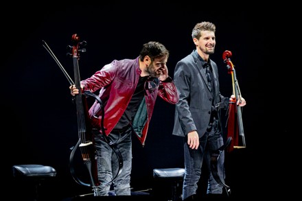 2Cellos In Verona, Italy - 22 Sep 2022 Stock Pictures, Editorial Images ...