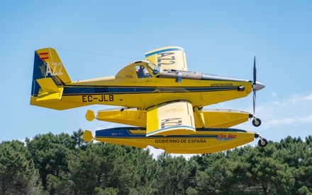 Firefighting Aircraft Air Tractor At802 American Editorial Stock Photo ...