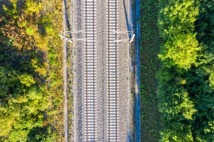 250 Elevated railway track Stock Pictures, Editorial Images and Stock ...