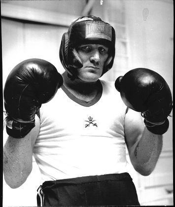 Richard Dunn Heavyweight Boxer Paratrooper Editorial Stock Photo ...