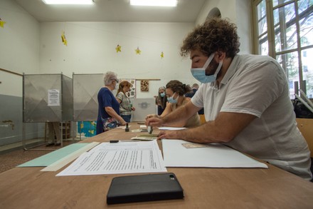 Italian Elections Day 2022, Palermo, Italy - 20 Sep 2022 Stock Pictures ...