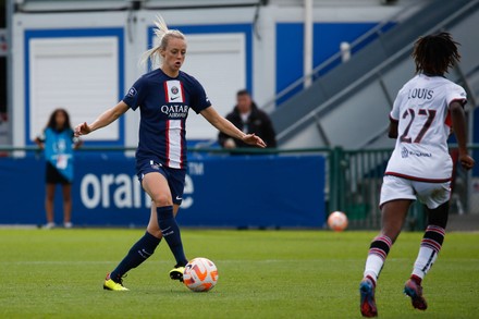 Psgs Defender Amanda Ilestedt Drives Ball Editorial Stock Photo - Stock ...