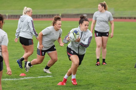 __COUNT__ Wales Women Rugby Training Session - 26 Sep 2022 Stock ...
