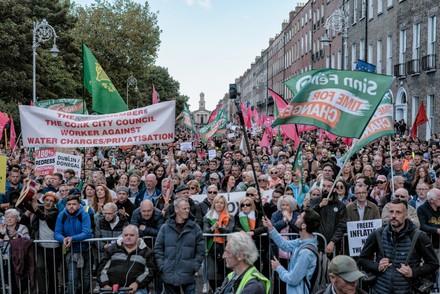 Large Crowd Gathered While Waving Banners Editorial Stock Photo - Stock ...