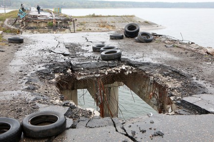Car Tyres Scattered Around Hone Bridge Editorial Stock Photo - Stock ...