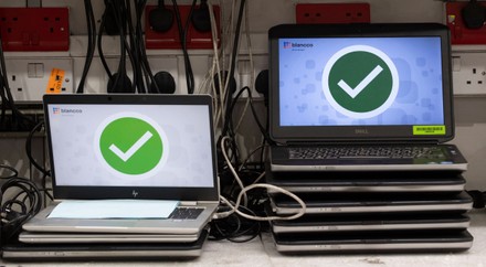 250 Data processing center Stock Pictures, Editorial Images and Stock ...