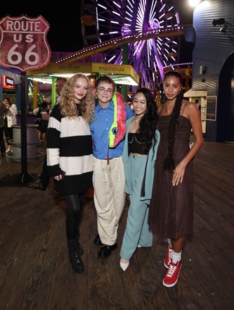 Amiah Miller Left Elsie Fisher Cathy Editorial Stock Photo - Stock ...