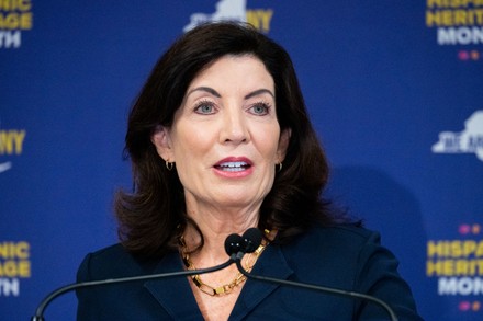 __COUNT__ imágenes de NY Governor Kathy Hochul at El Museo del Barrio ...