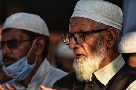 10,000 Kashmiri muslims Stock Pictures, Editorial Images and Stock ...
